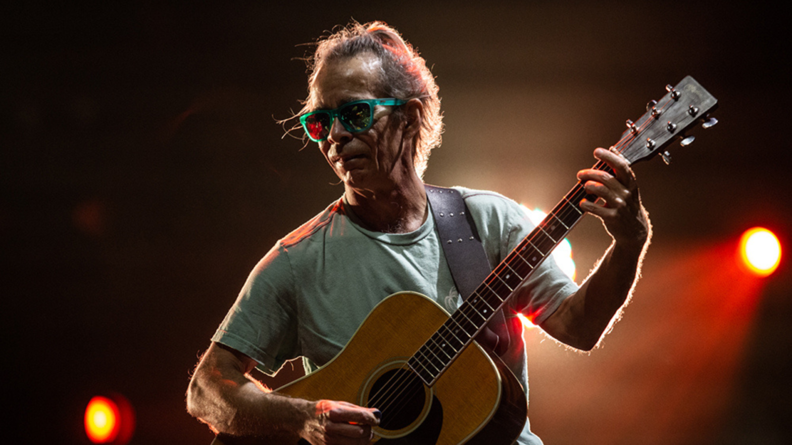 Tim Reynolds - Contemporary Booking